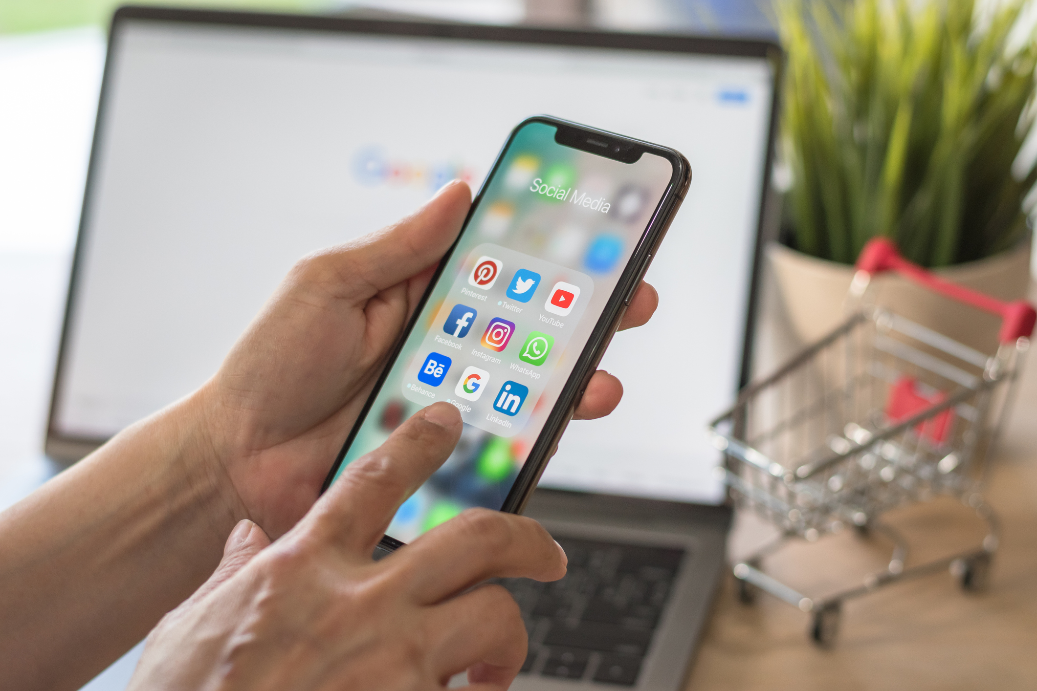 What Apple’s iOS 14 Update Means for Your Facebook Ads - Graphic Language